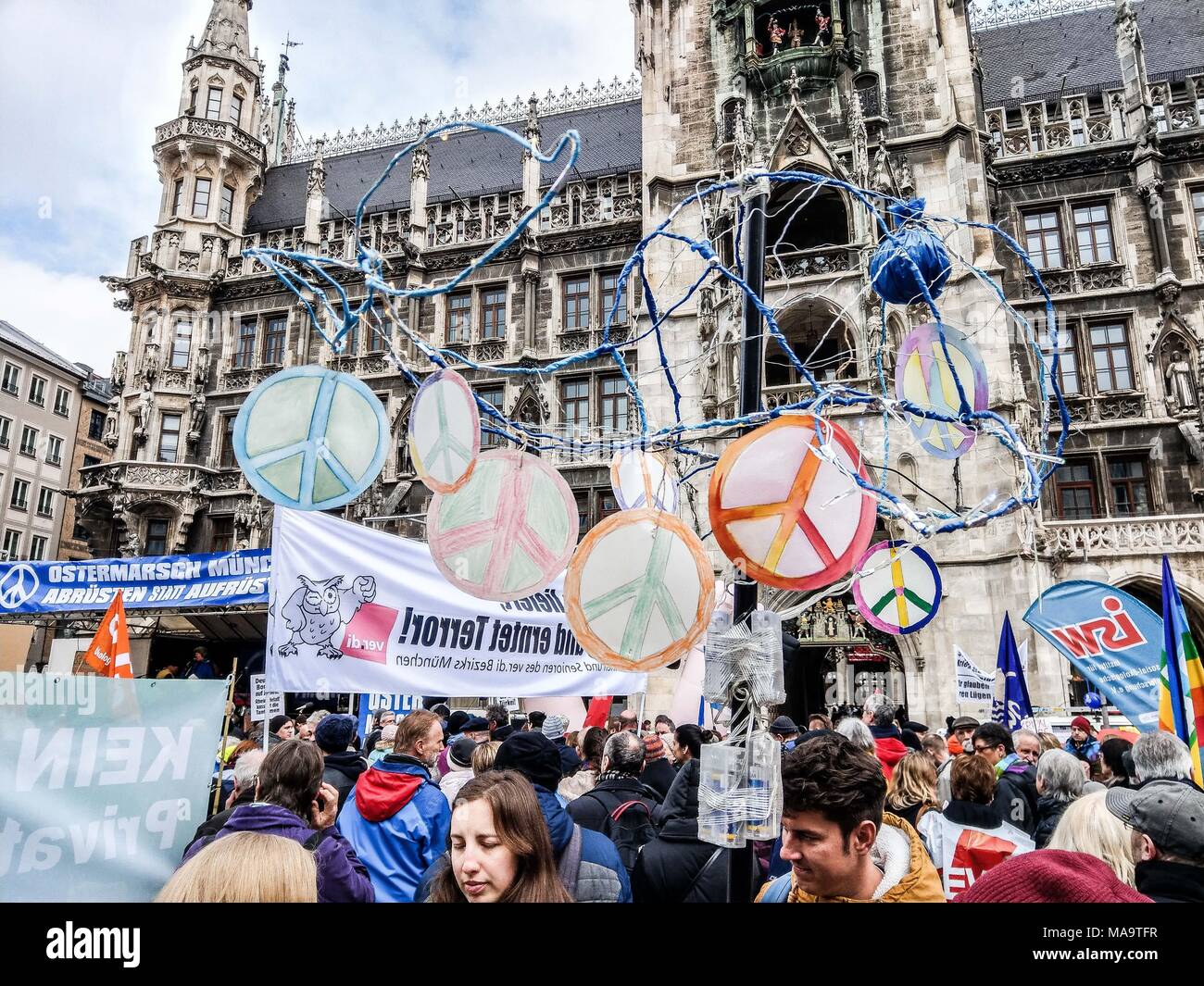 Munich, Bavaria, Germany. 31st Mar, 2018. Citizens of the city of ...