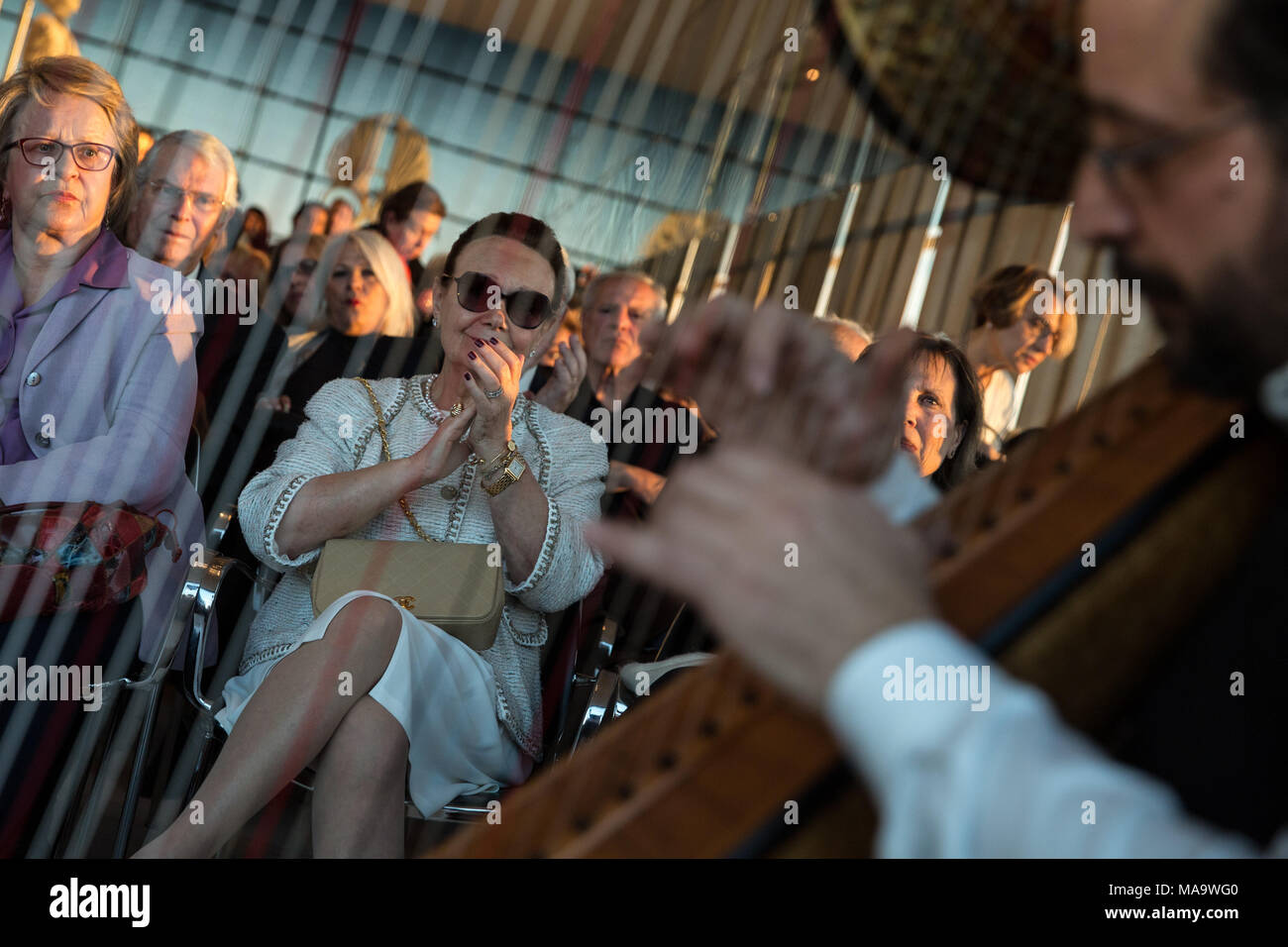 Hydraulis hi-res stock photography and images - Alamy