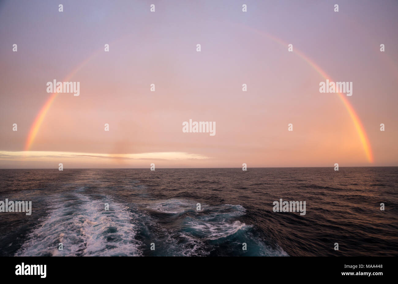 Full rainbow sea hi-res stock photography and images - Alamy