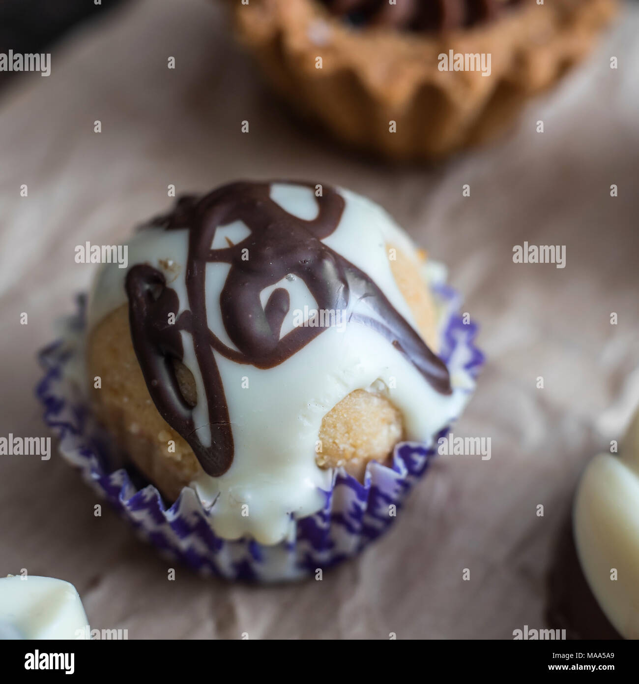 Sweet cakes hi-res stock photography and images - Alamy