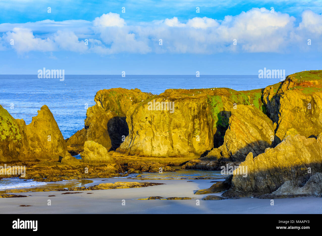 Explore stunning cliffs coastal landscape hi-res stock photography and ...