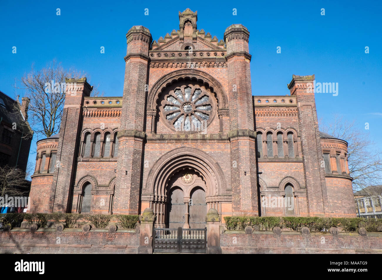 Liverpool synagogue hi-res stock photography and images - Alamy