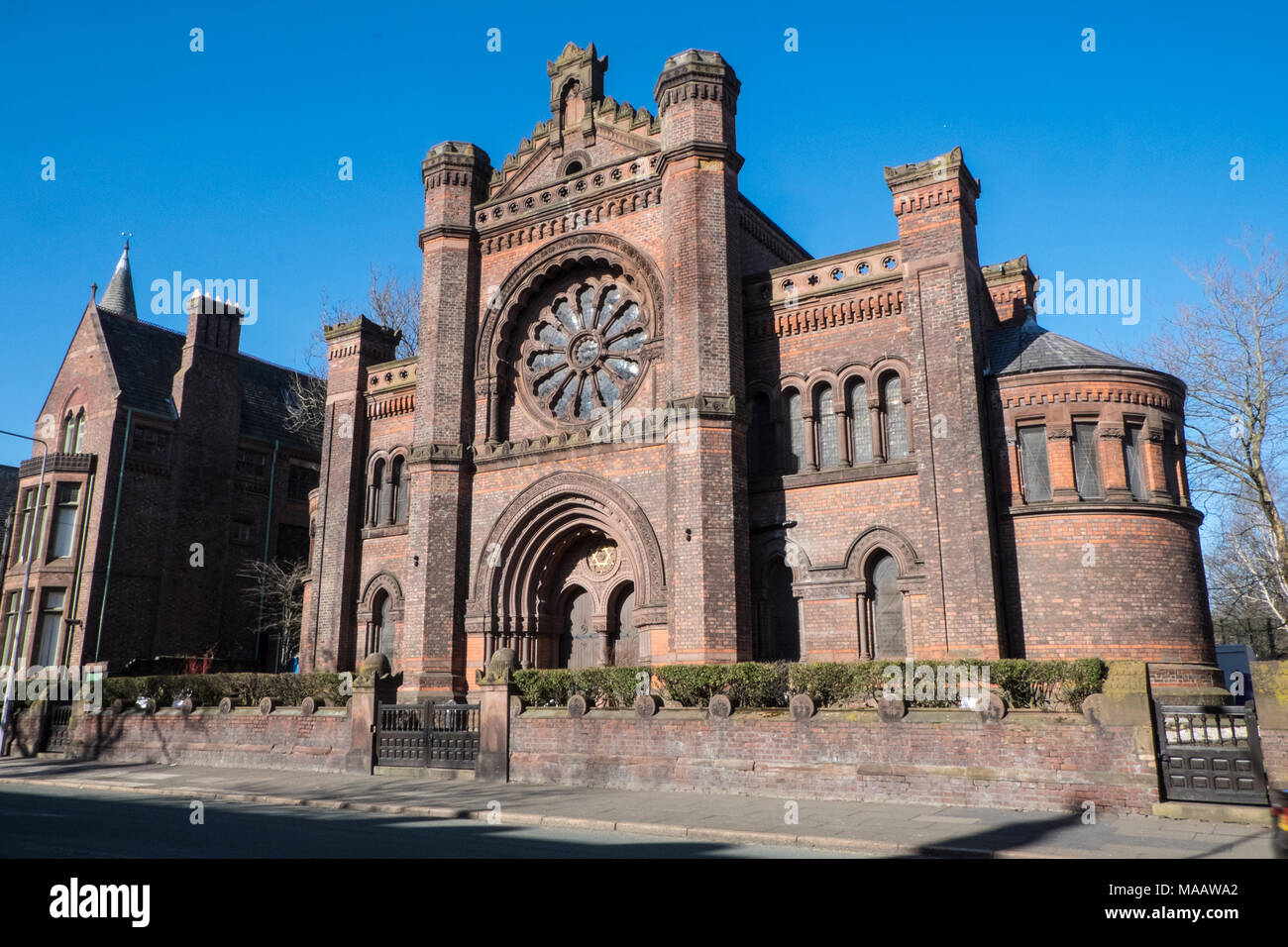 Princes road synagogue liverpool hi-res stock photography and images ...