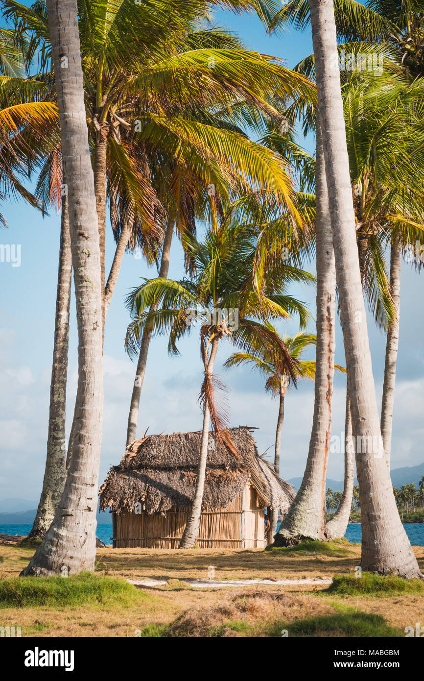 Wooden beach shelter hi-res stock photography and images - Alamy