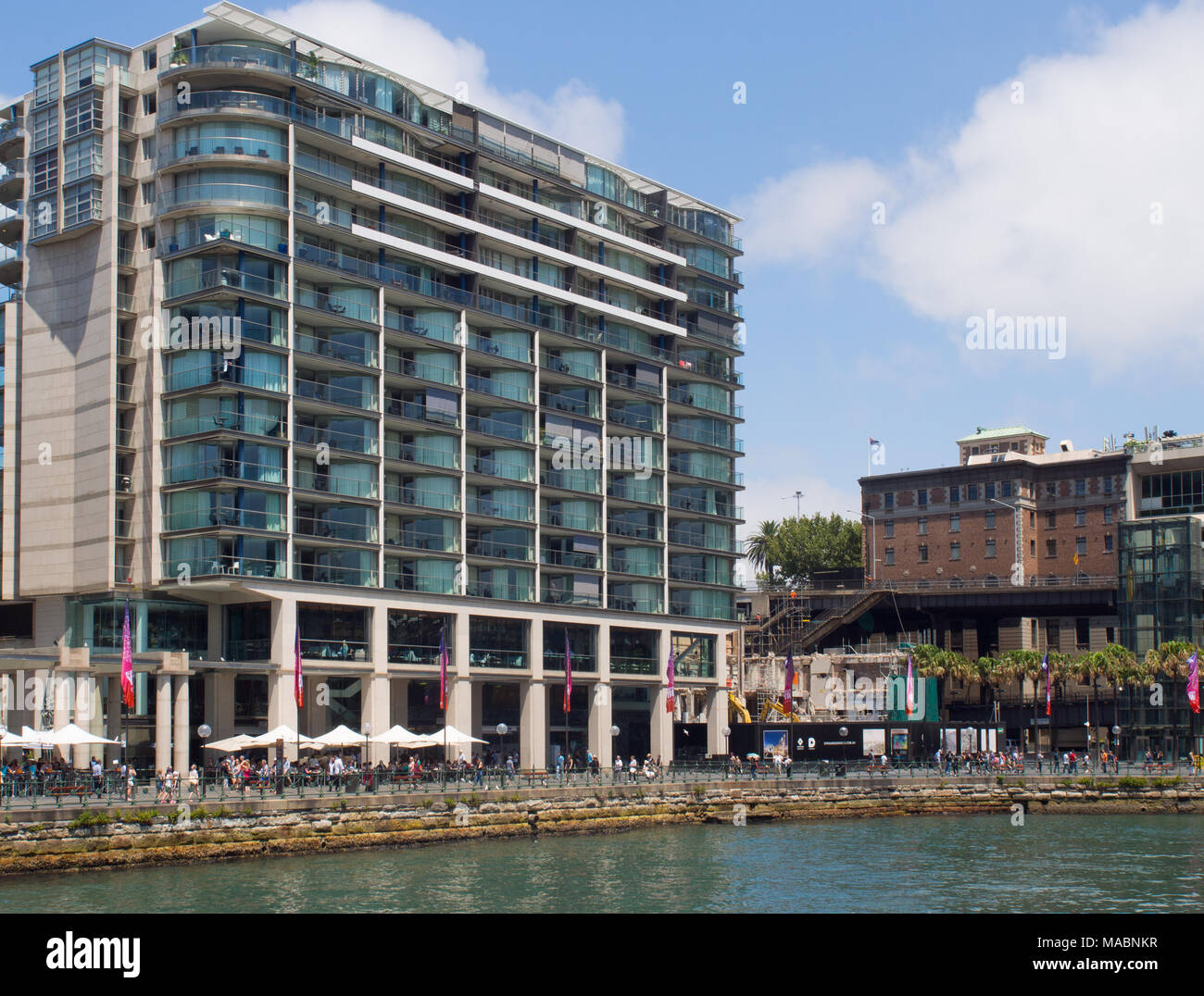 Waterfront Apartments Around Circular Quay Stock Photo - Alamy