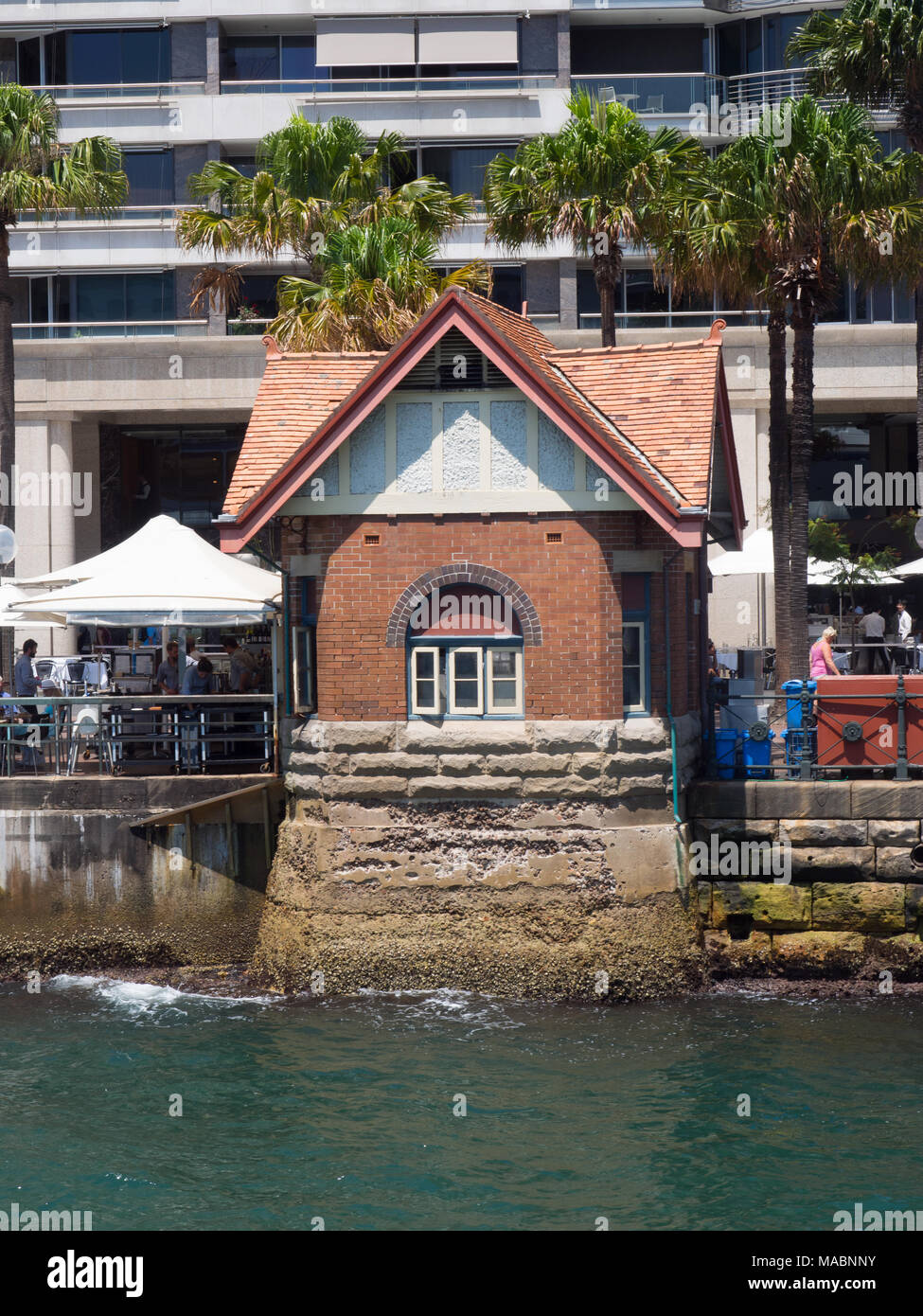 Waterfront circular quay hi-res stock photography and images - Alamy
