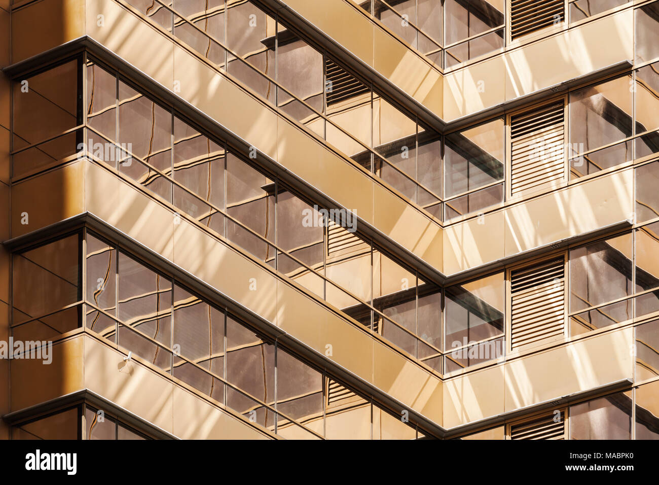 Residential tower block steel glass hi-res stock photography and images ...