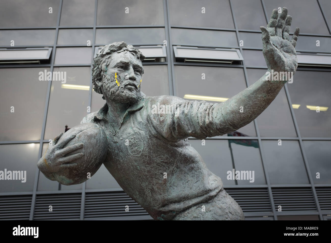 Ray Gravell statue at Parc y Scarlets, Llanelli. La Rochelle colours ...