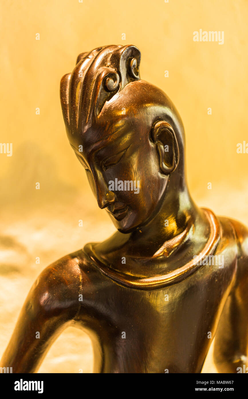 bronze statue of man Stock Photo - Alamy