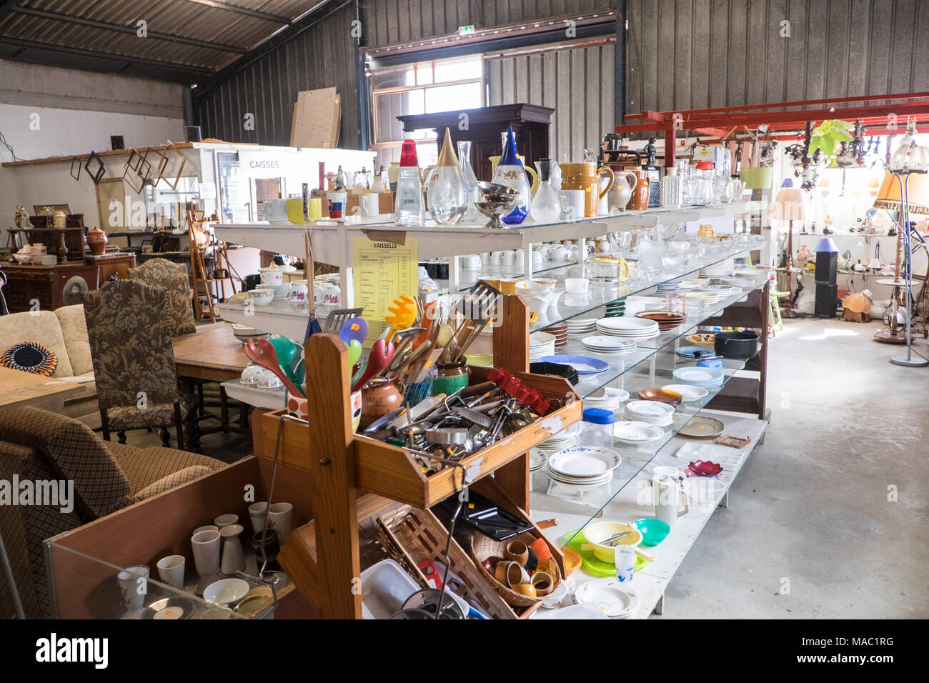 Le Parchemin,an organization,to,reuse,recycle,and,repair,goods,to,keep ...