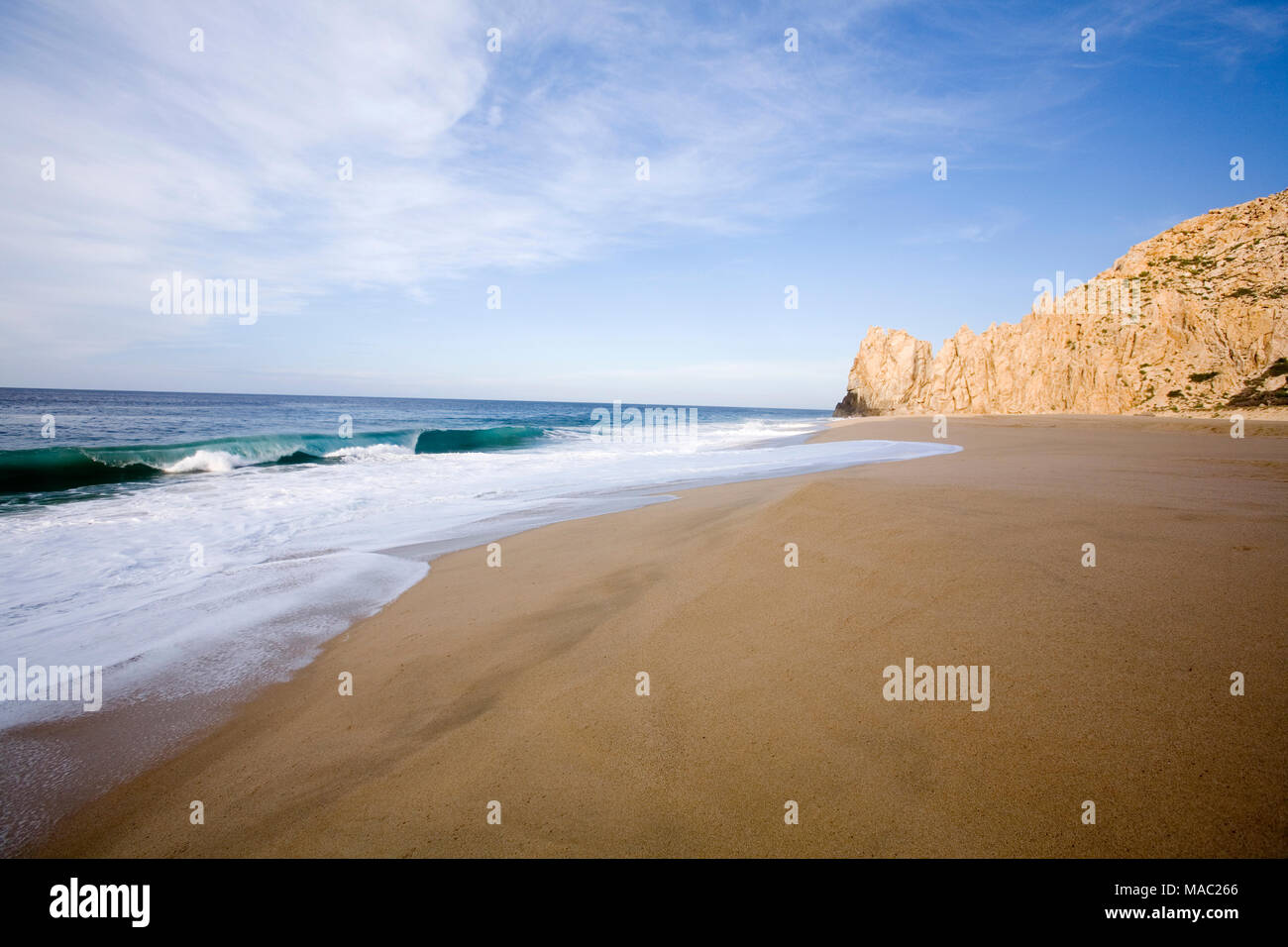 large beach on the pacific ocean Stock Photo - Alamy