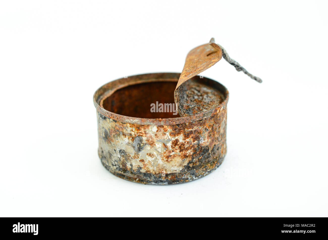 Old used dirty empty round tin can on white background,image Stock ...