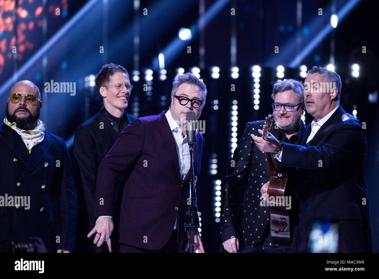 Barenaked Ladies Ed Robertson High Resolution Stock Photography and ...