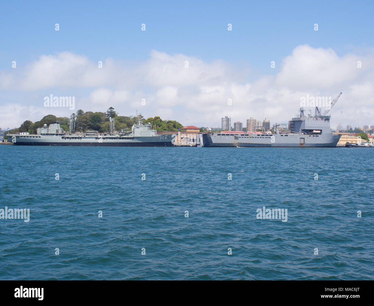 Navy ships water hi-res stock photography and images - Alamy