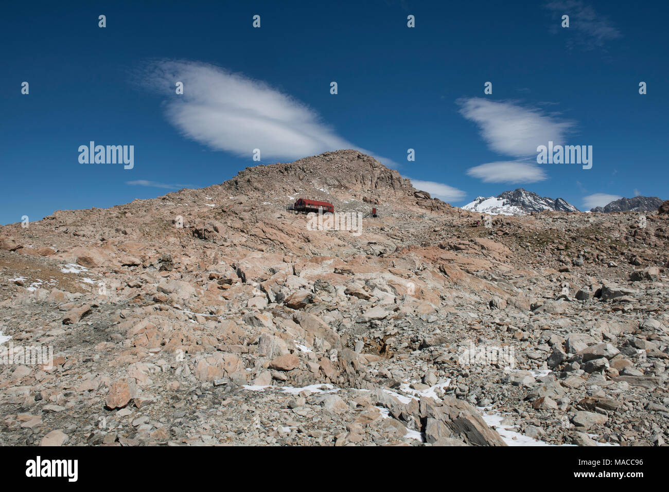 The Mueller Hut, Mount Cook, Southern Alps, New Zealand Stock Photo - Alamy