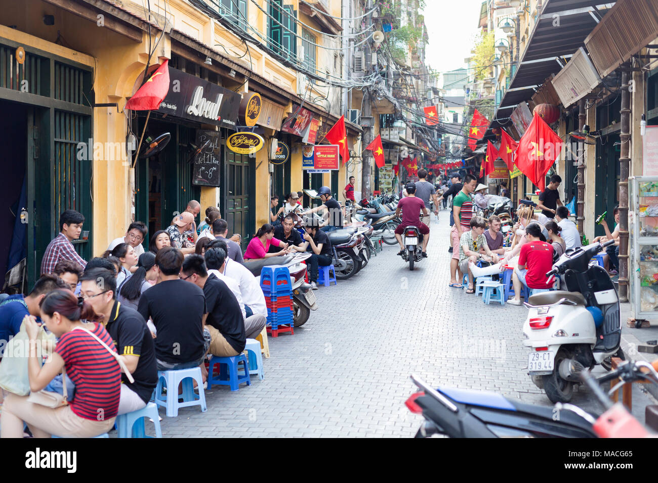 Old quarter hanoi vietnam hi-res stock photography and images - Alamy