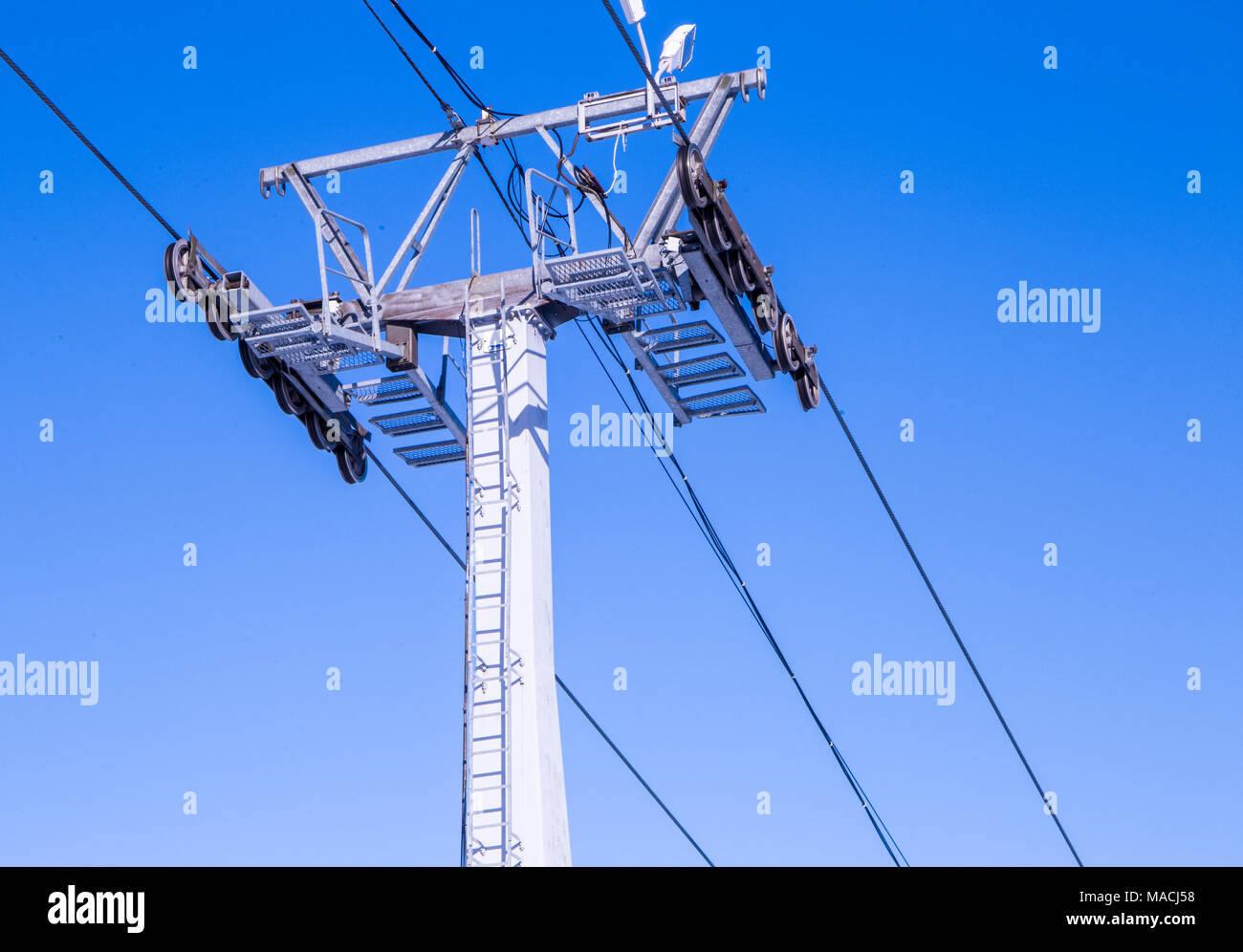 Wire rope tramway hi-res stock photography and images - Alamy