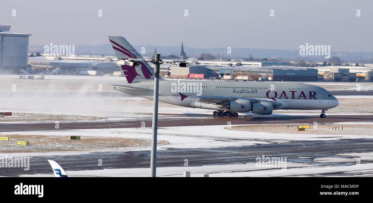 Heavy snow covers Heathrow Airport Featuring: Atmosphere Where: London ...