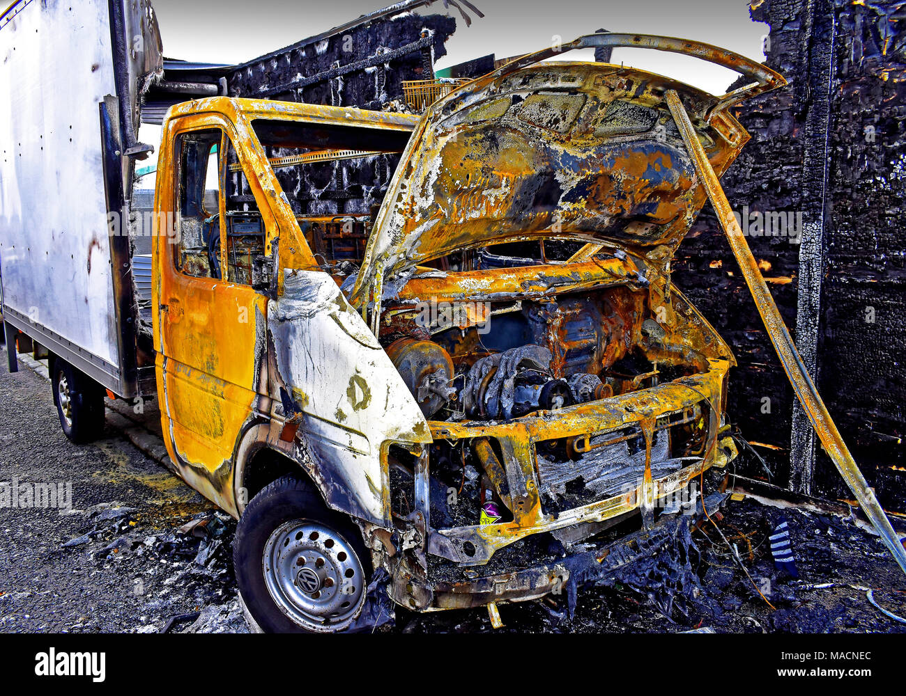 Vandalised van hi-res stock photography and images - Alamy