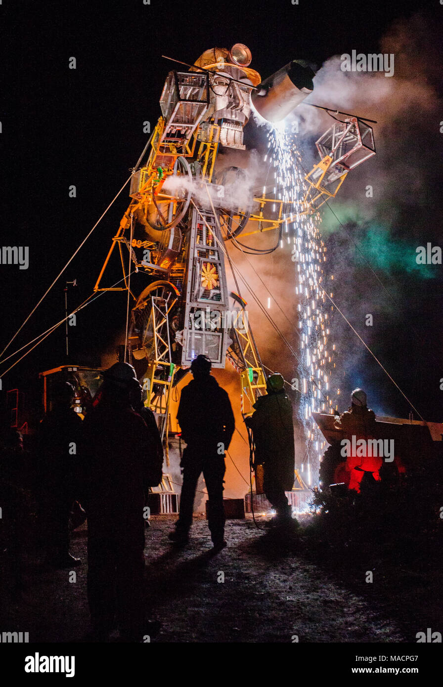 The Man Engine at Geevor tin mine, Pendeen Cornwall, the tallest puppet ...