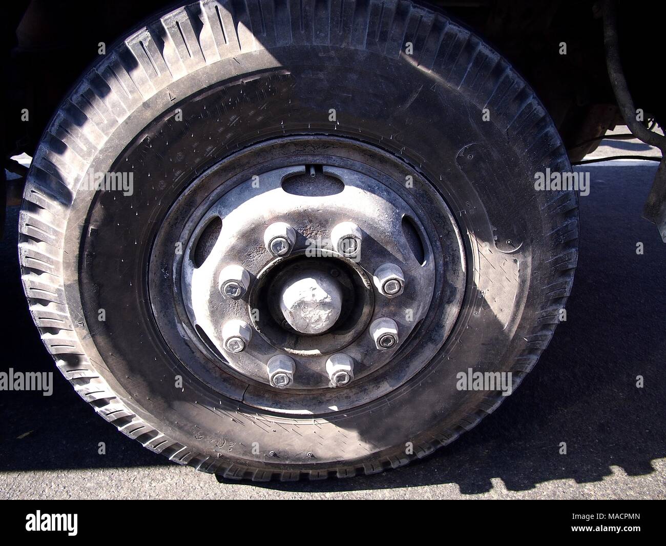 Photo of a wheel of a truck Stock Photo - Alamy