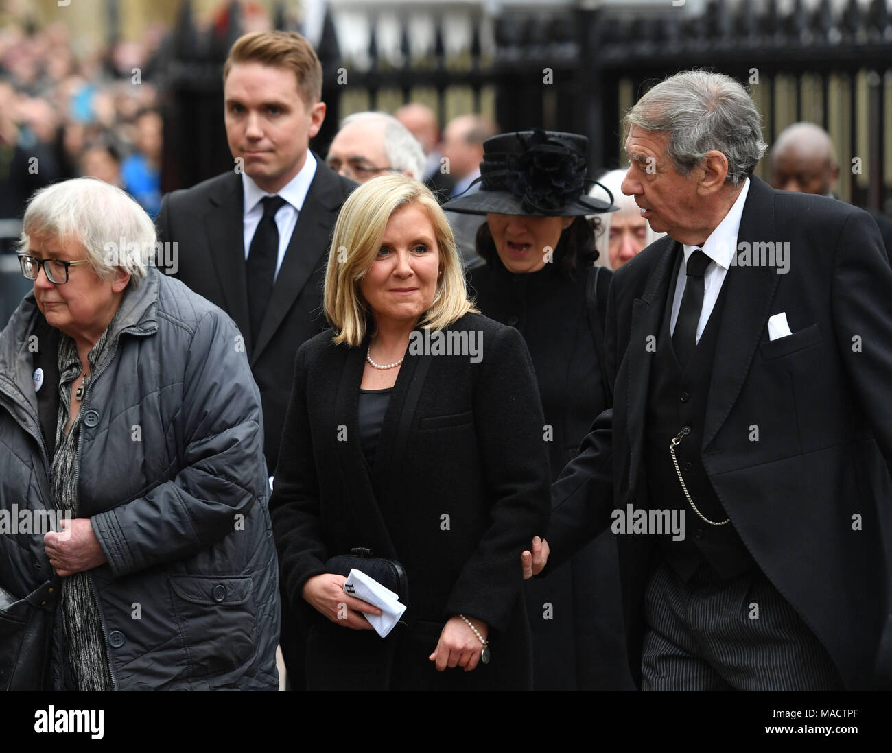 Stephen Hawking Children And Wife