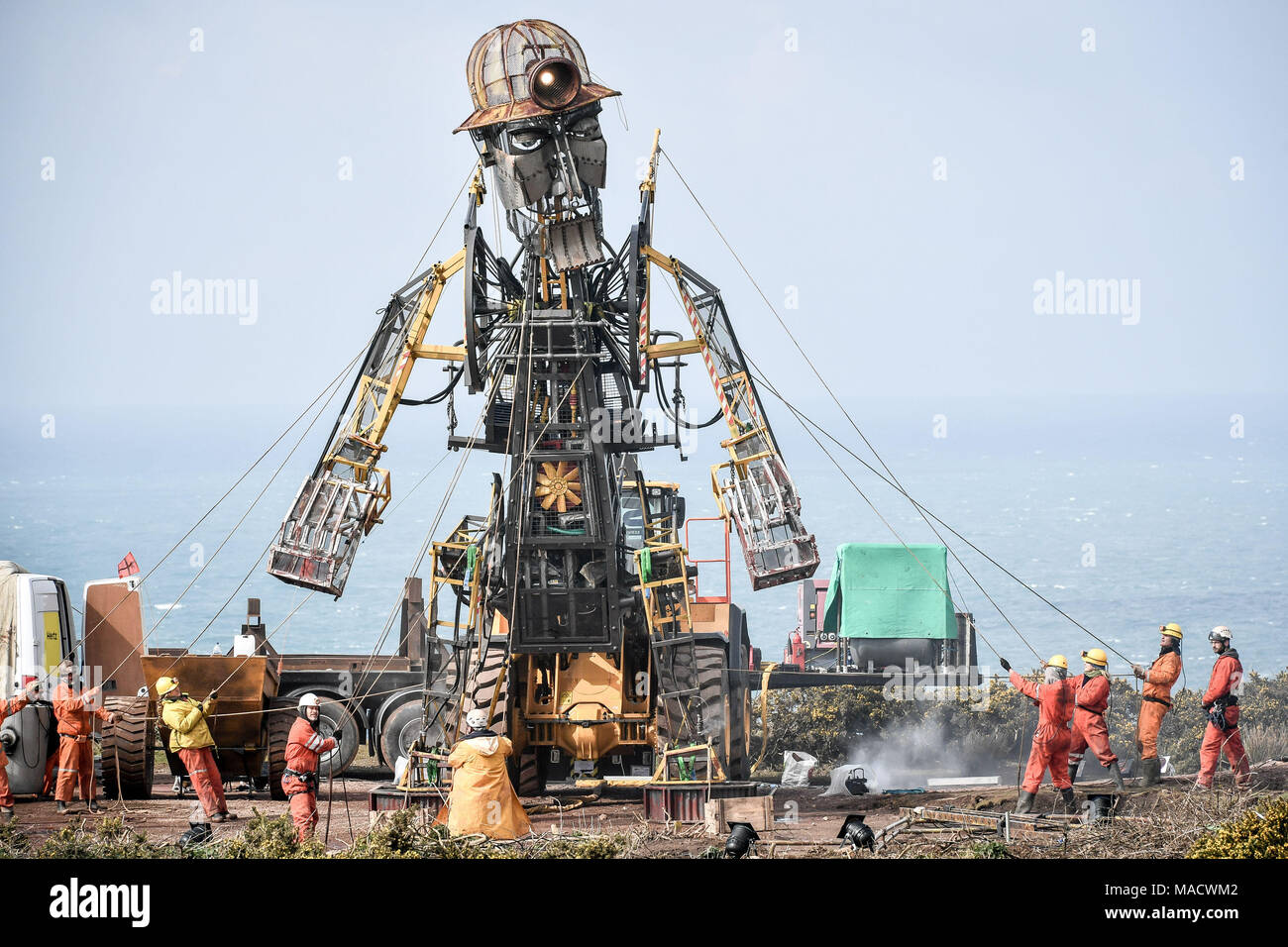 The UK's largest mechanical puppet, The Man Engine, comes alive as ...