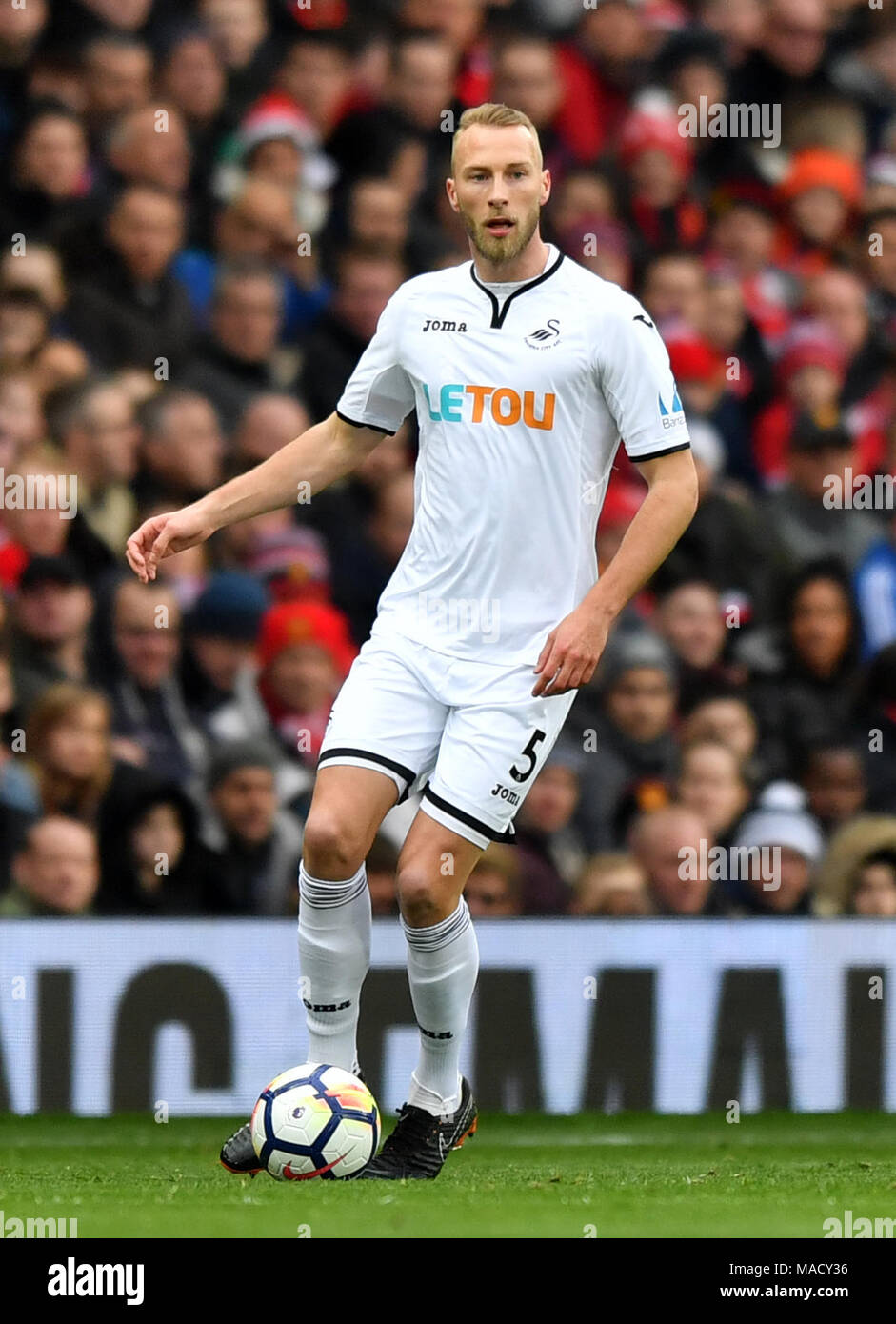 Swansea City's Mike van der Hoorn during the Premier League match at ...