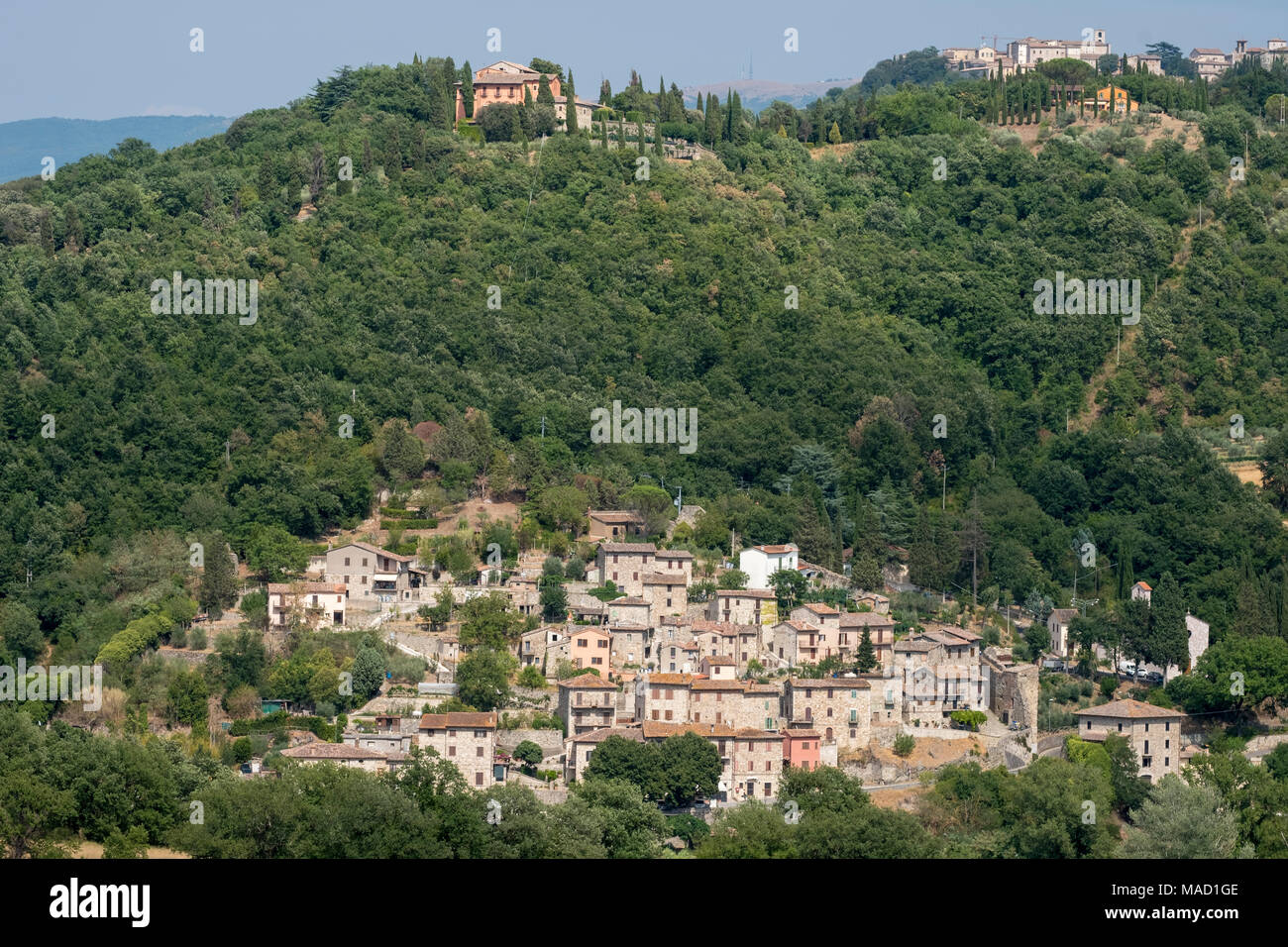 Country landscape at summer along the road from Orvieto to Todi, Umbria ...