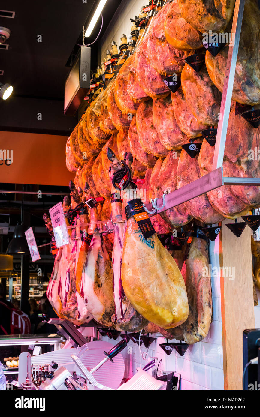 Tapas diferentes hi-res stock photography and images - Alamy