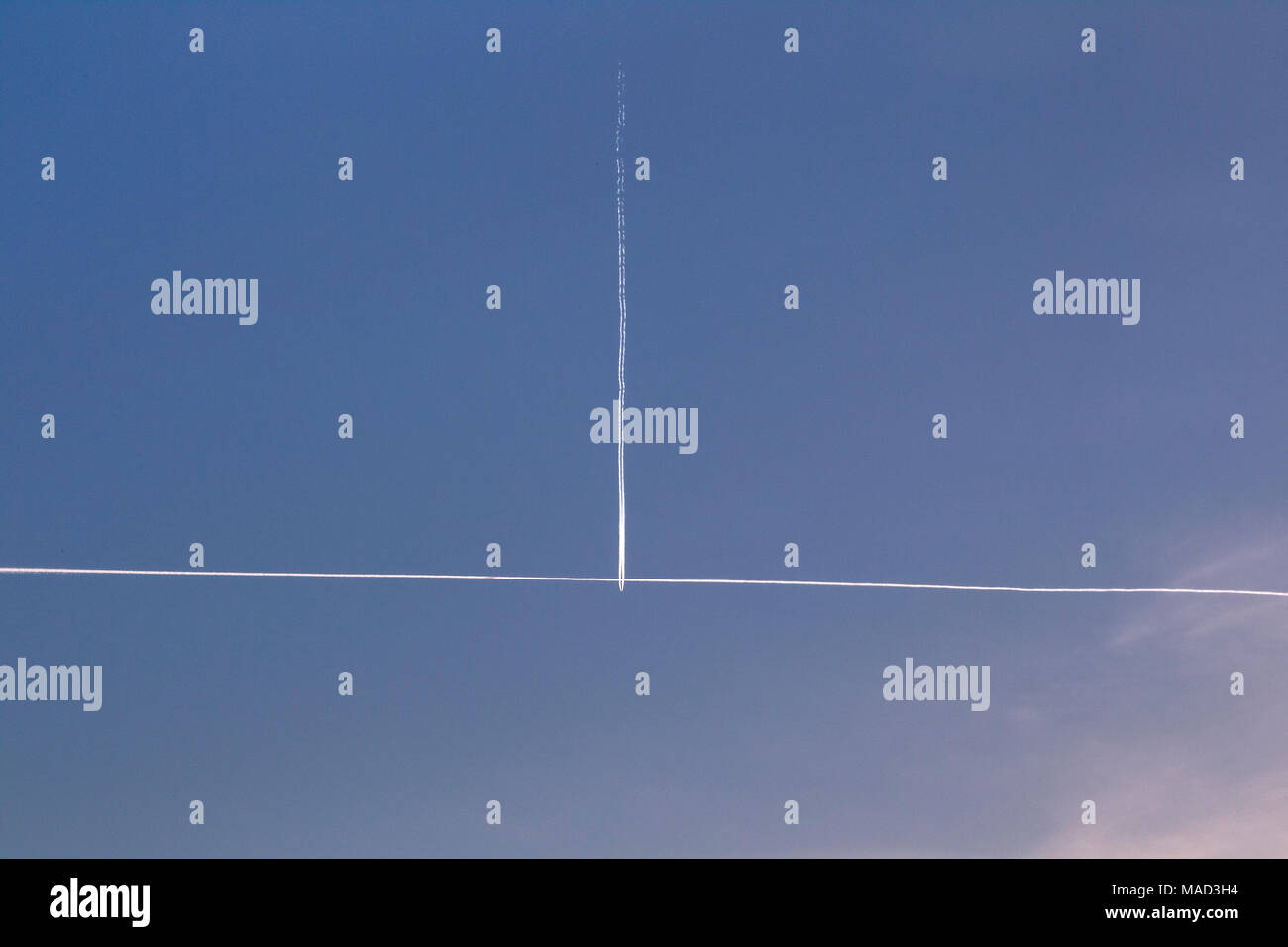 Aerial view, contrail, right angle, blue sky, Cologne, Rhineland ...