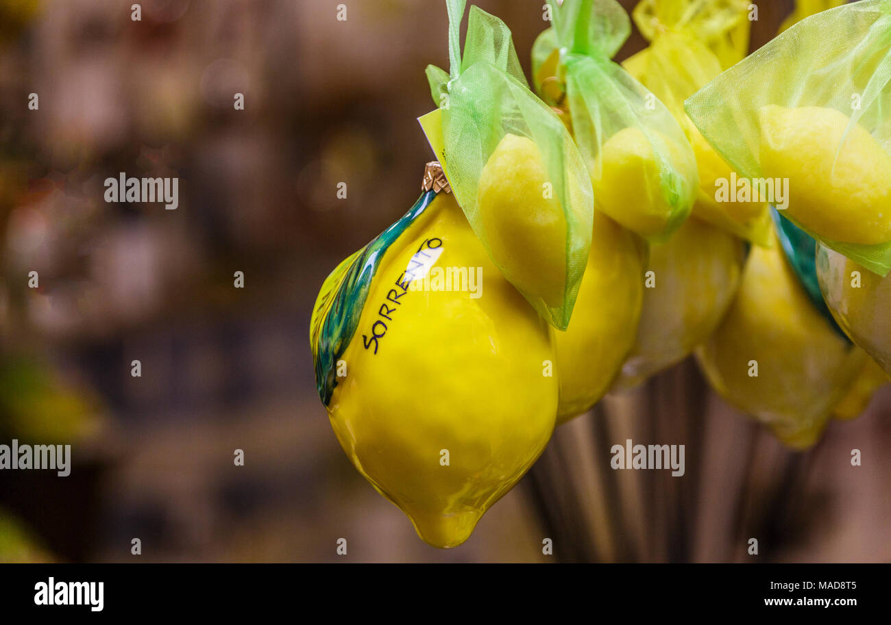 Real lemons hi-res stock photography and images - Alamy