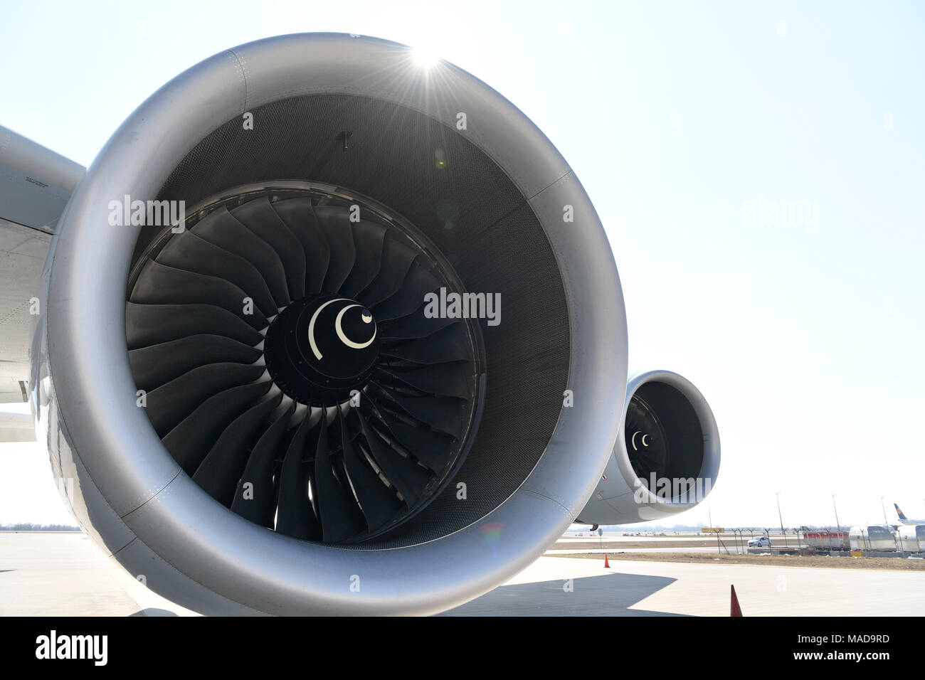 Airbus a380 engine hi-res stock photography and images - Alamy