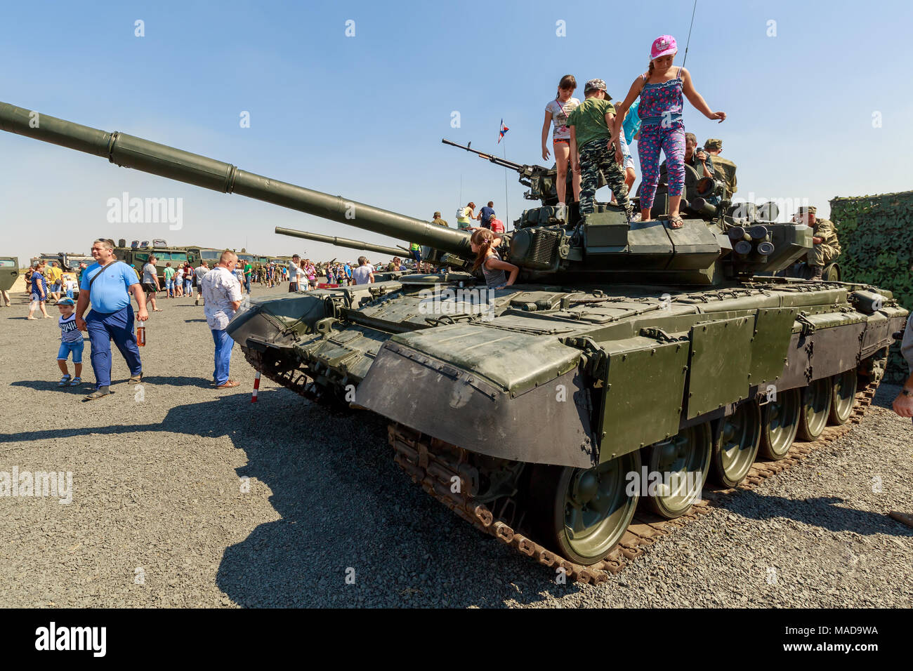T90 tank hi-res stock photography and images - Alamy