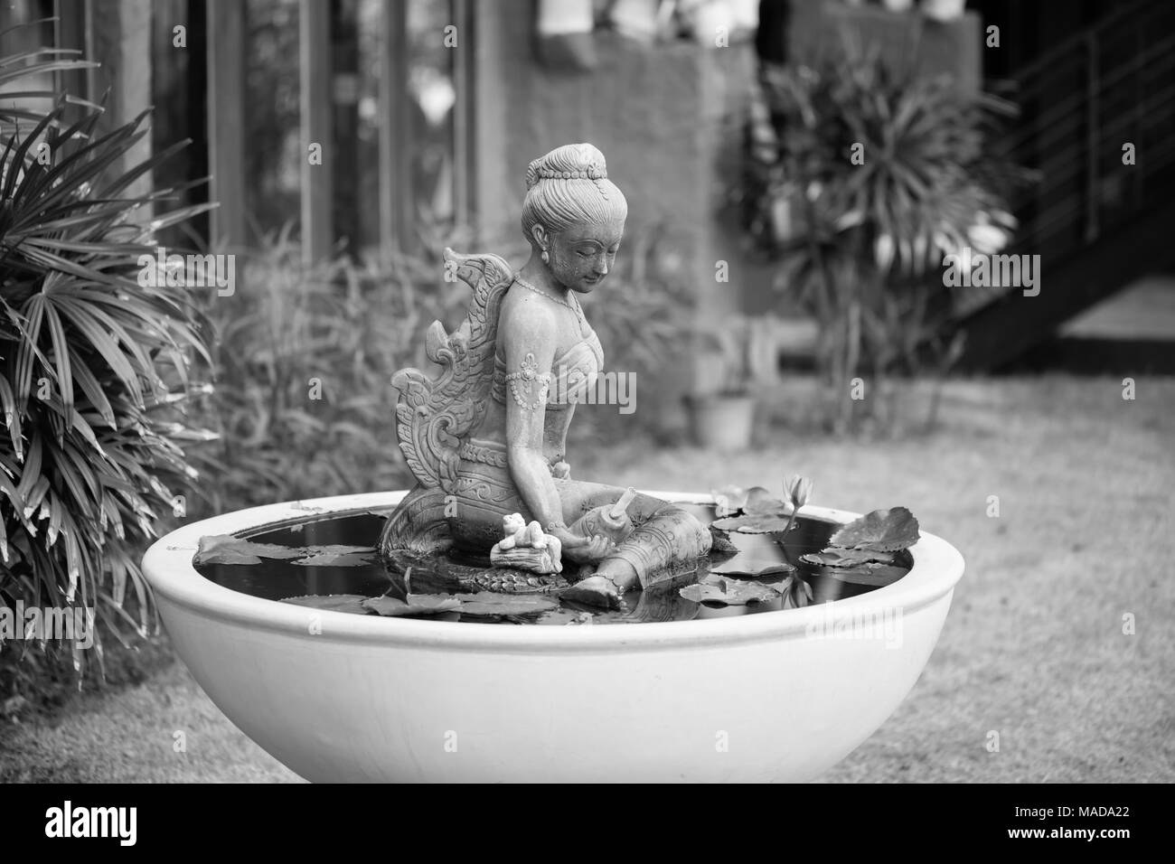 Lady in black tourist Black and White Stock Photos & Images - Alamy