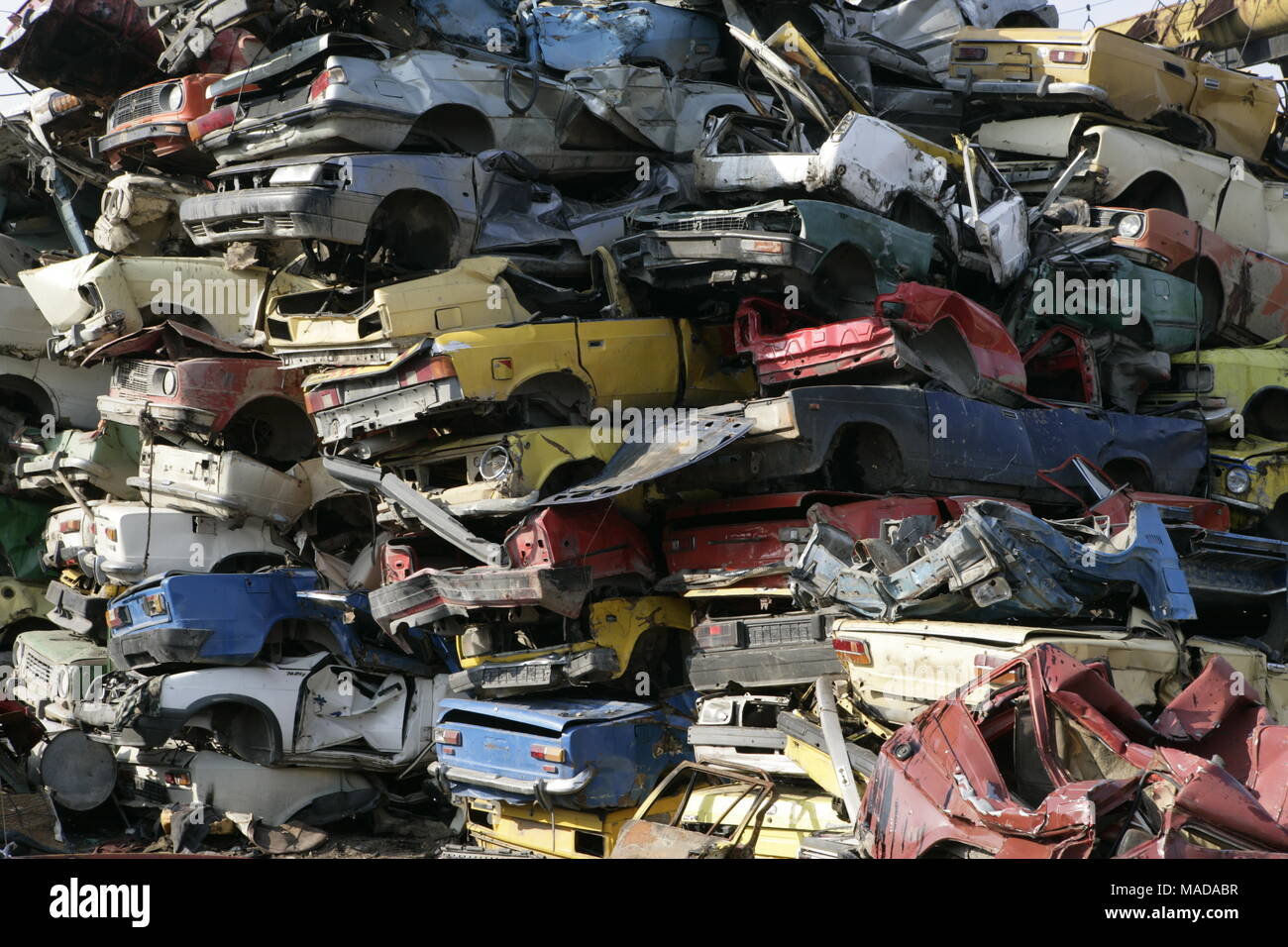 Smashed cars hi-res stock photography and images - Alamy
