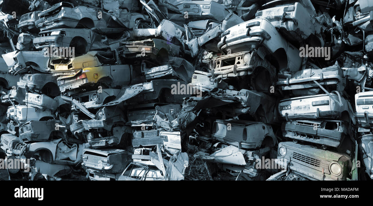 Cars for scrap Stock Photo - Alamy