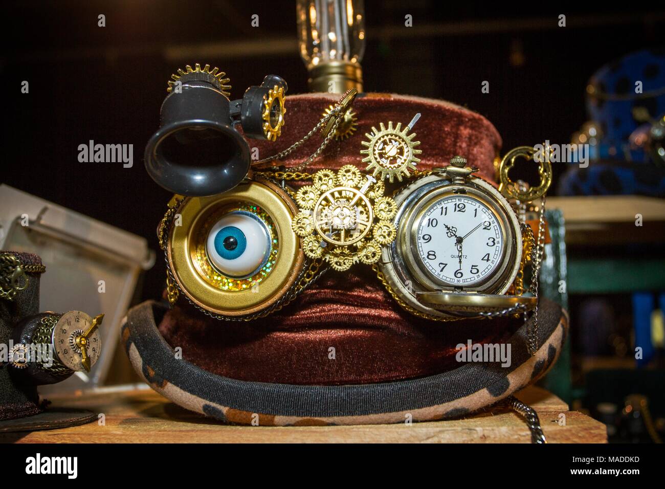 steampunk sub culture post apocalypse apocalyptic spyglas goth ...