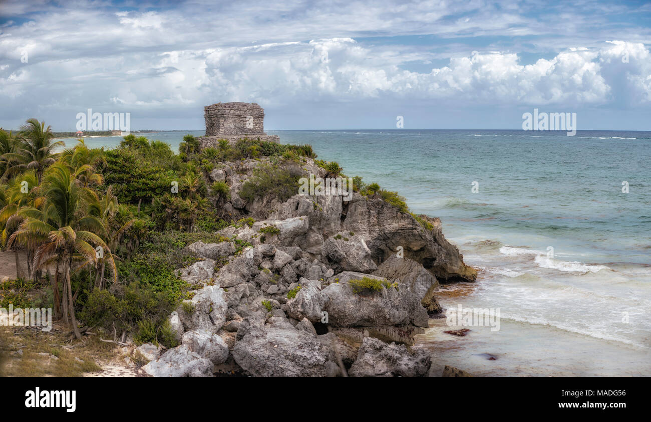 Mayan ruins at the caribbean coast of México in Tulum Quintana Roo ...