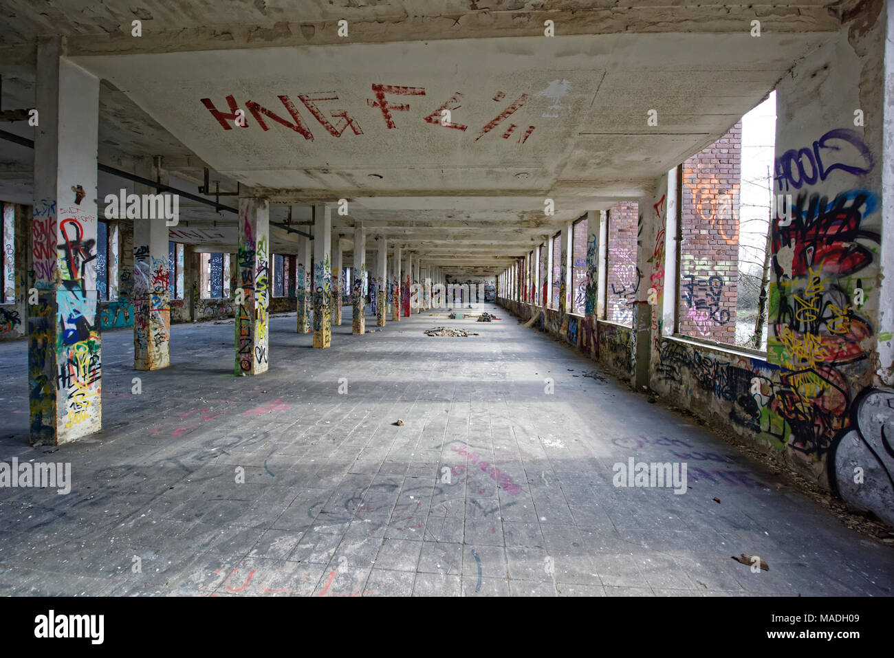 Continental Werk Limmer 2018.Lost Places Continental .Workplace ...