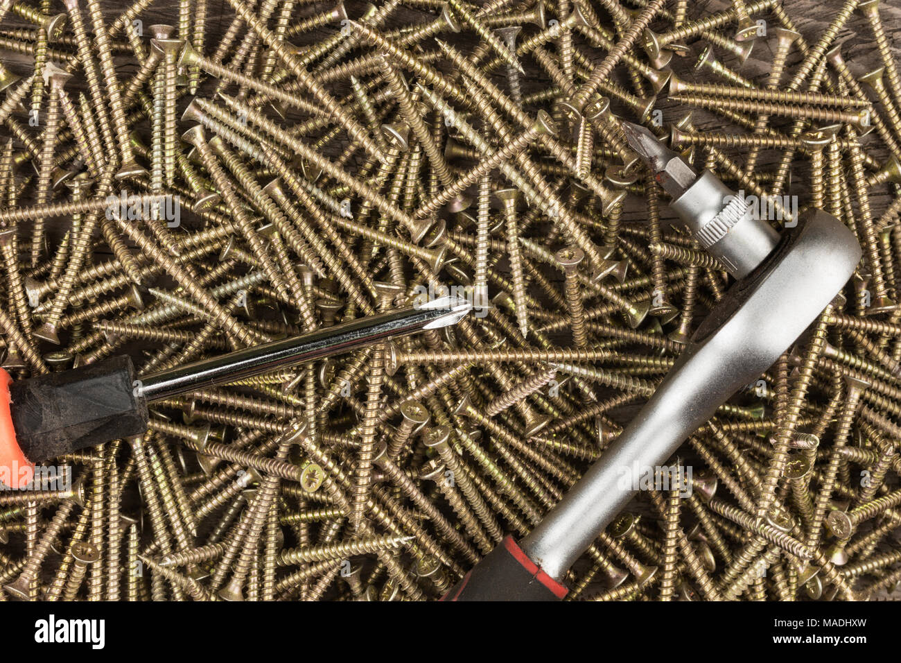 Two screwdrivers hi-res stock photography and images - Alamy