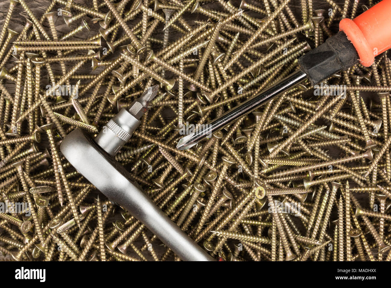 Two screwdrivers hi-res stock photography and images - Alamy