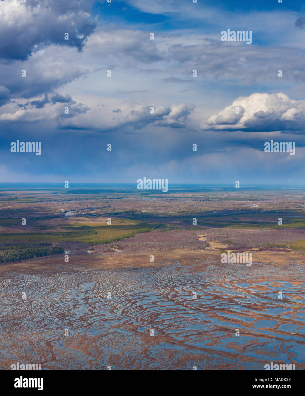 Spring water and horizon hi-res stock photography and images - Alamy