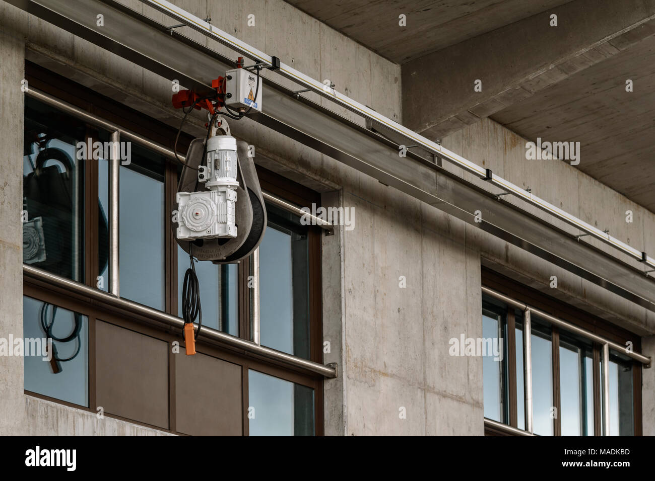 Engine crane hi-res stock photography and images - Alamy