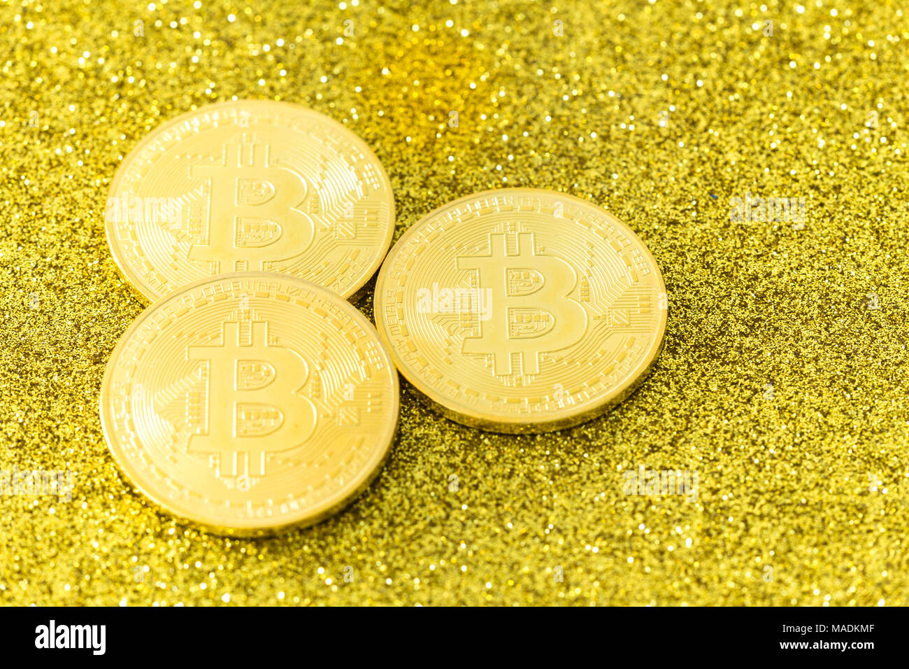 Virtual wealth hi-res stock photography and images - Alamy