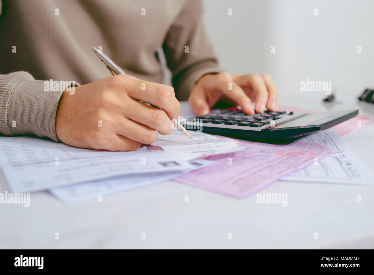 Calculate check hi-res stock photography and images - Alamy