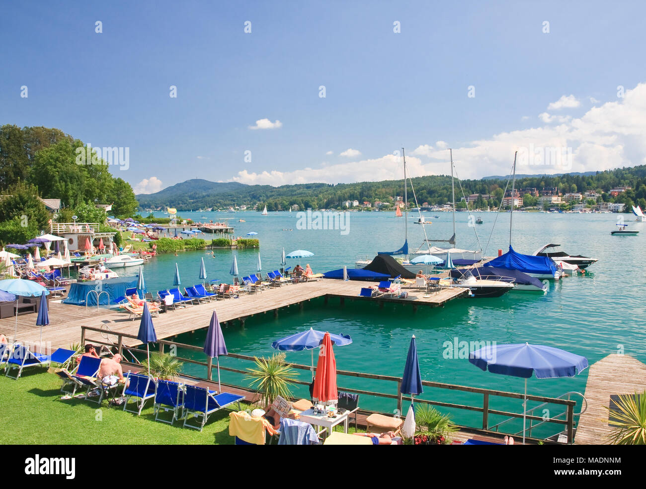 Beach on Lake Worth. Resort Velden am Worthersee See. Austria Stock Photo - Alamy