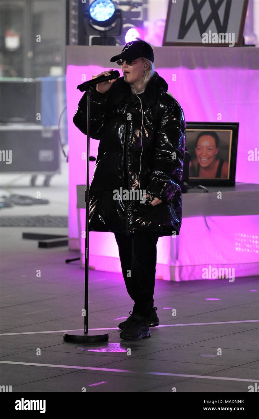Anne marie singer hi-res stock photography and images - Alamy