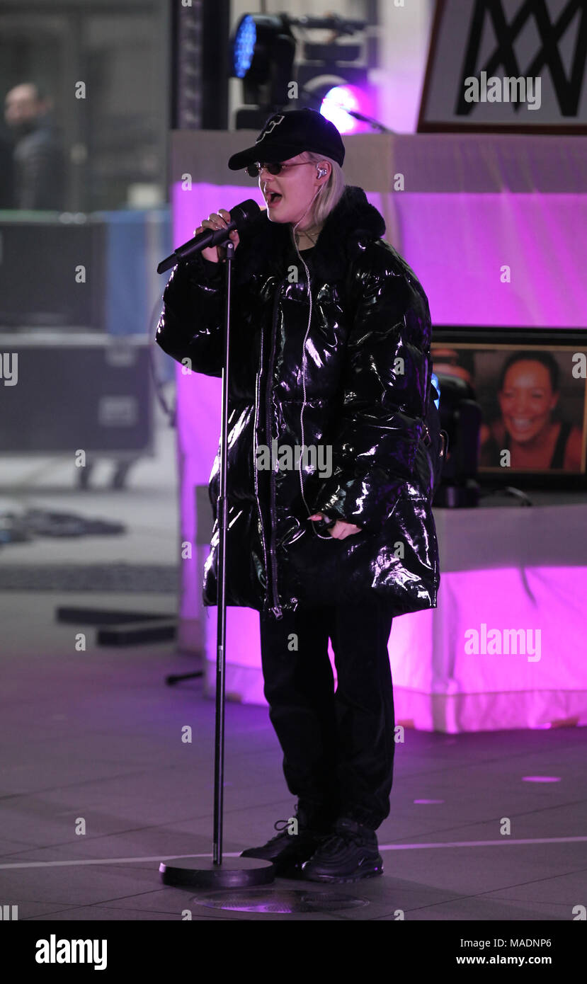 Anne marie singer 2018 hi-res stock photography and images - Alamy