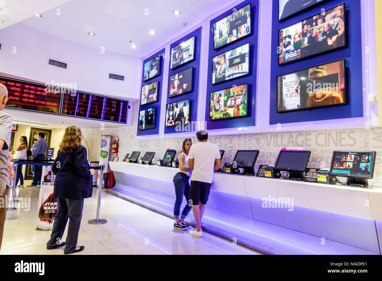 Film Shopping Mall , Best Shopping Mall Movie And TV Scenes, Ranked ...